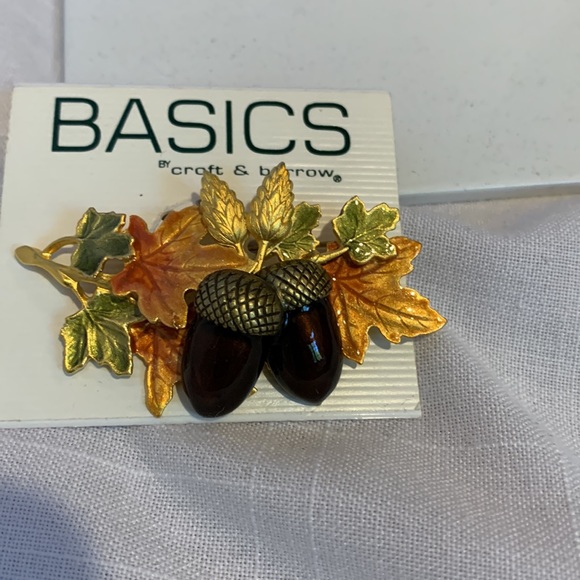 croft & barrow | Accessories | Nicely Detailed Fall Pin | Poshmark